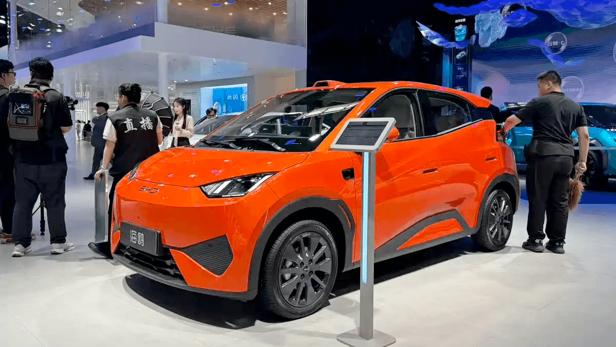 2026 BYD Seagull (Dolphin Mini) debuts at Beijing Auto Show with LiDAR ...